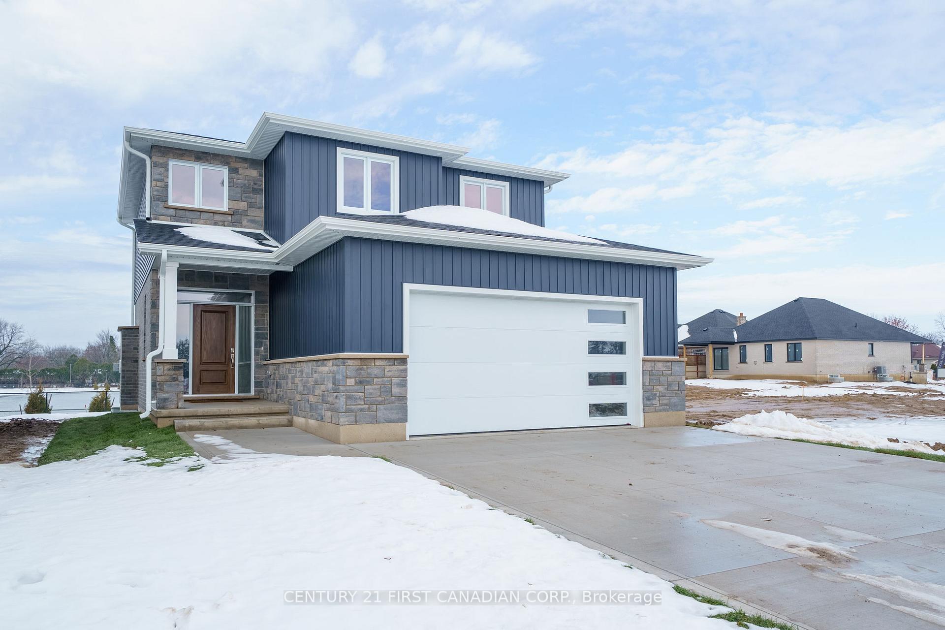 63 Postma Crescent, North Middlesex, ON N0M 1A0