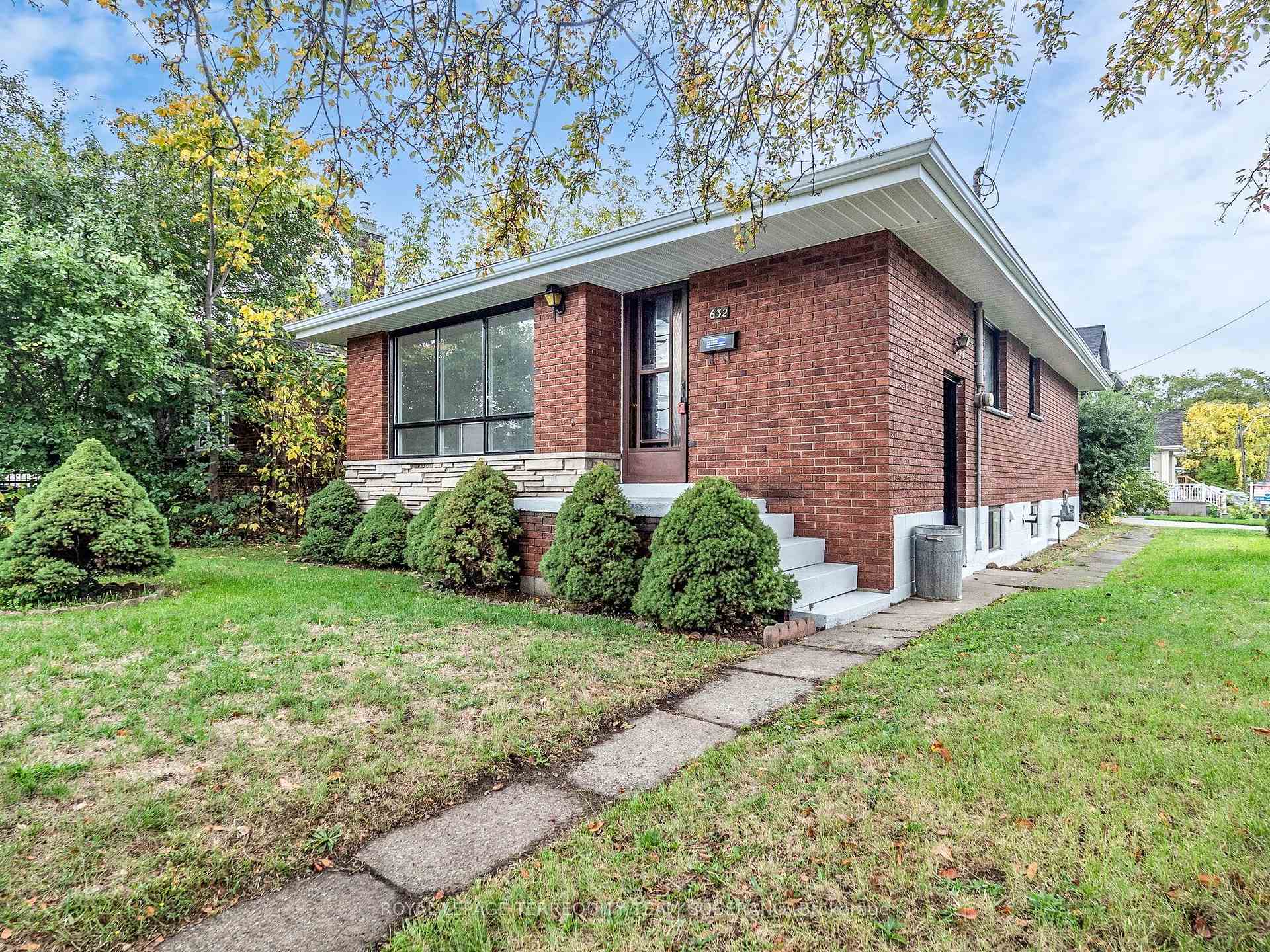 Hamilton Real Estate MLS® Listings & Houses For Sale