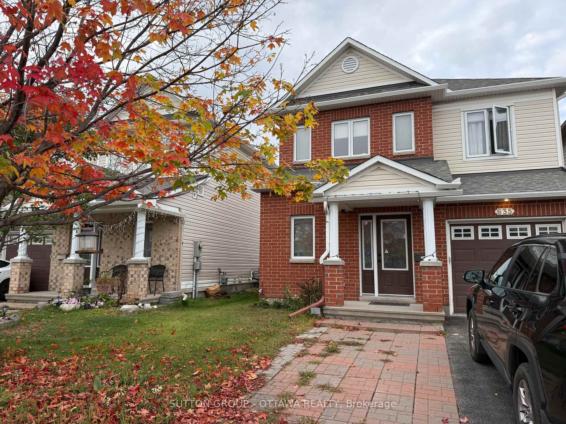 635 Clearbrook Drive, Barrhaven, ON K2J 5S1