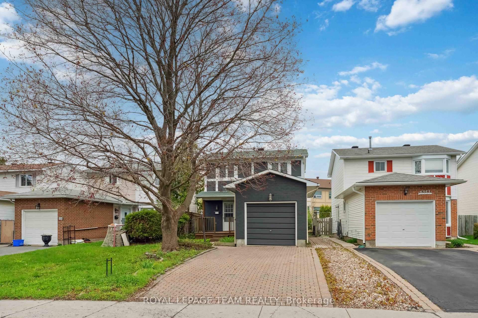 6351 St Louis Drive, Orleans - Convent Glen and Area, ON K1C 2X9