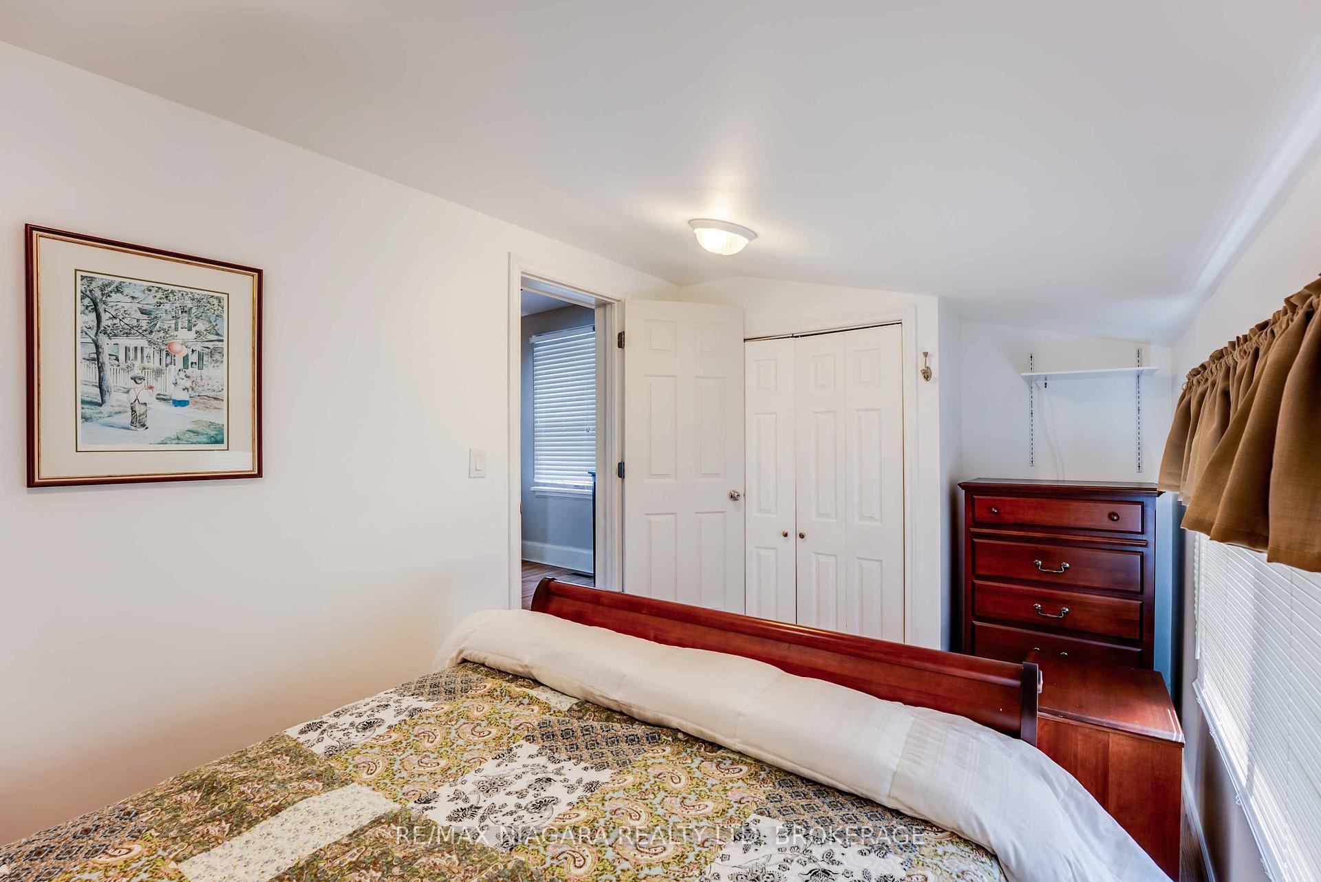 6352 Culp Street, Niagara Falls, ON L2G 2C1