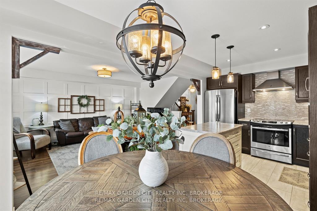 6366 Shapton Crescent, Niagara Falls, ON L2H 0L8