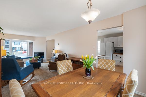 6371 St. Louis Drive, Orleans - Convent Glen and Area, ON K1C 2X9