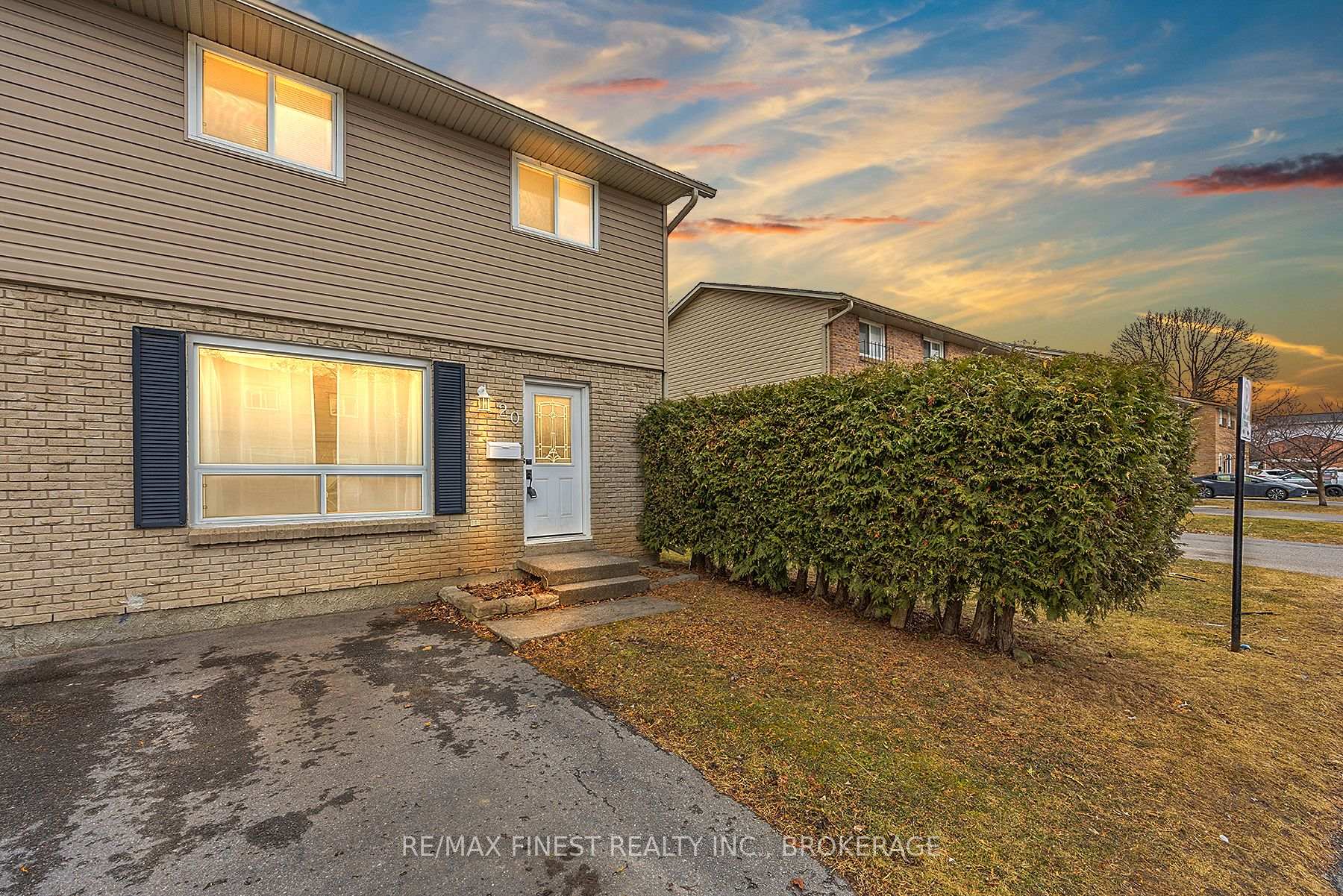 64 - 20 Rosemund Crescent, Kingston, ON K7M 6Z3