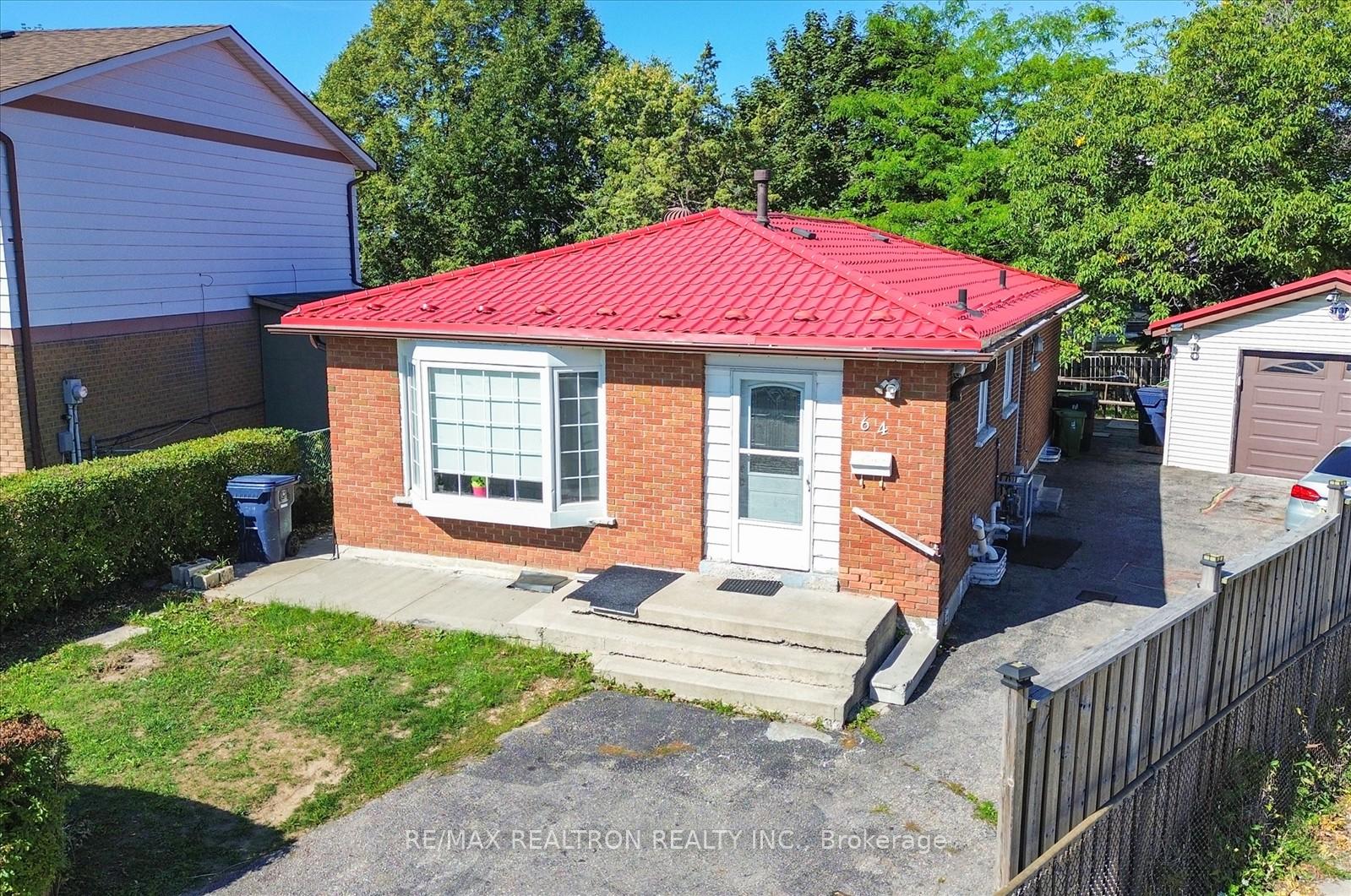 64 Crittenden Square, Toronto, ON M1B 1V1