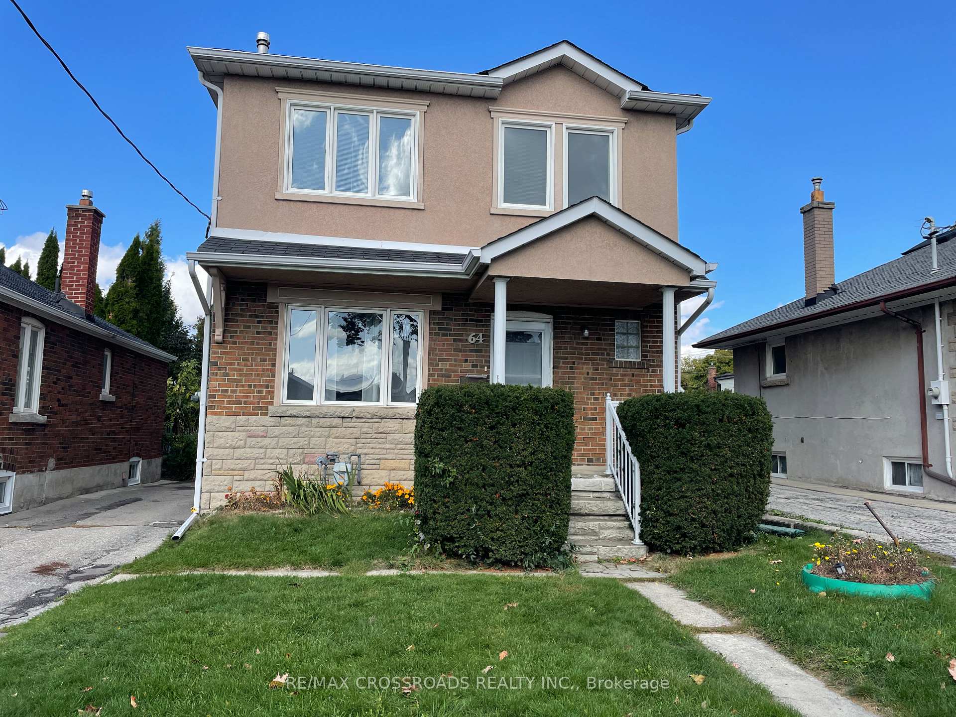 64 Galbraith Avenue, Toronto, ON M4B 2B5