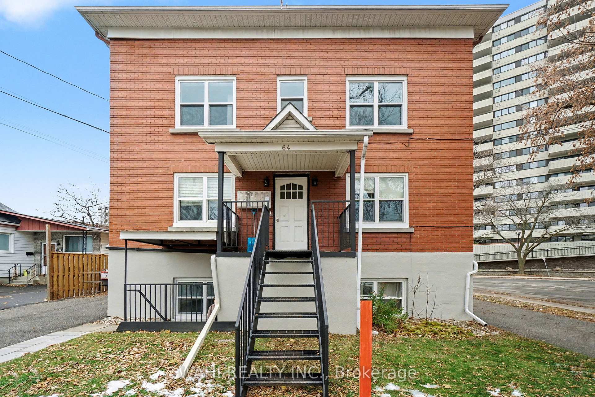 6 - 64 Genest Street, Vanier and Kingsview Park, ON K1L 7Z2