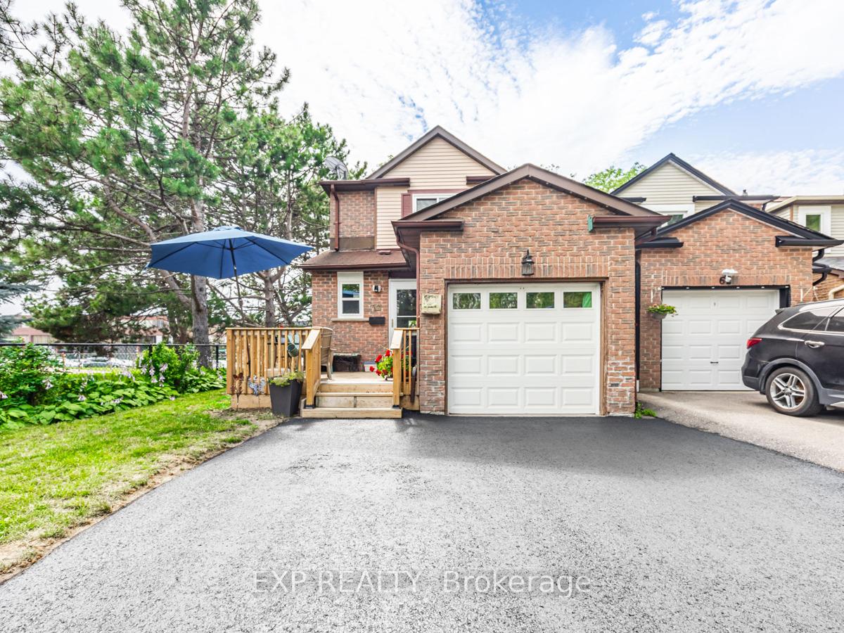 64 Greenfield Crescent, Whitby, ON L1N 7G3