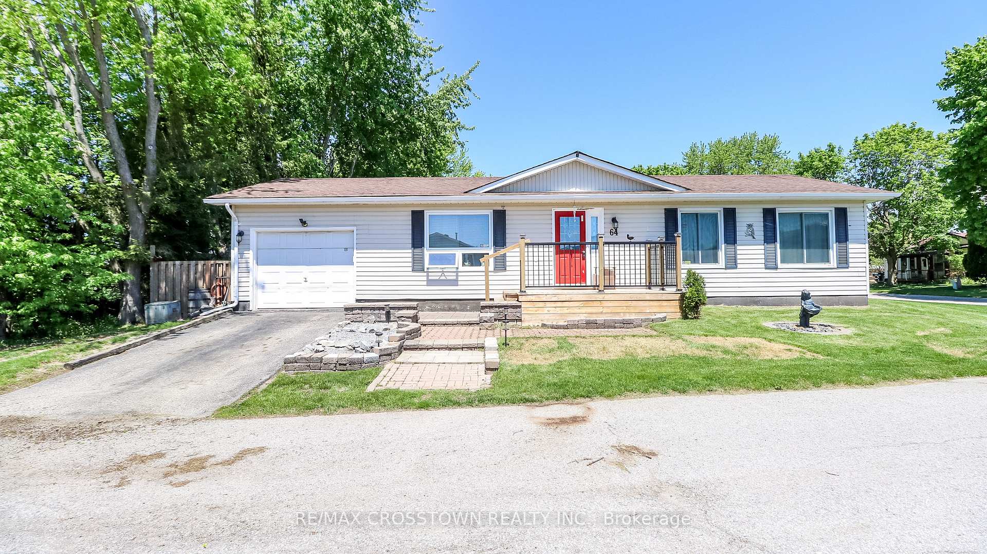 64 Royal Oak Drive, Innisfil, ON N1L 1N1