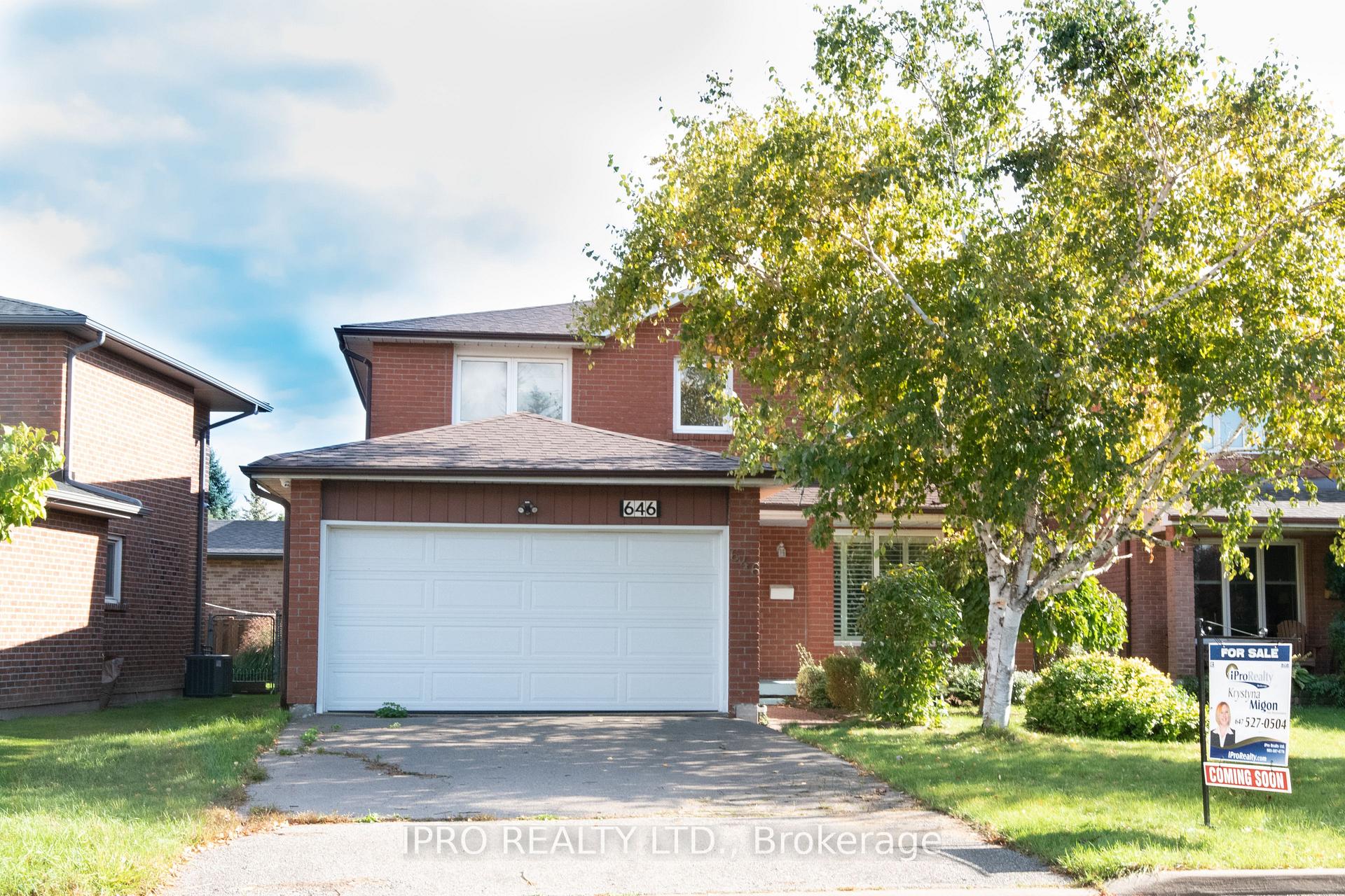 646 Bookham Crescent, Mississauga, ON L4Z 1T9