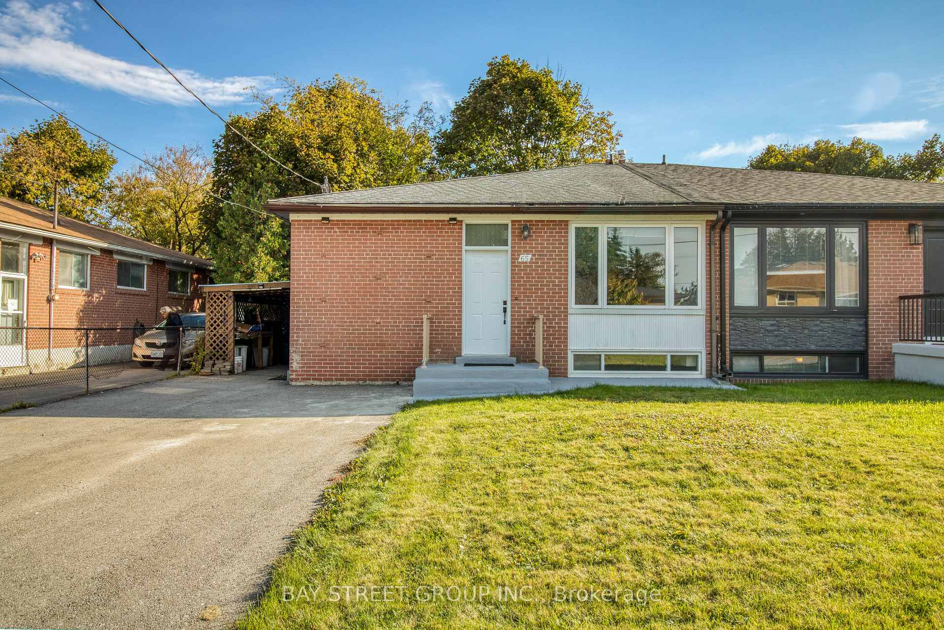 65 Davis Road, Aurora, ON L4G 2B4