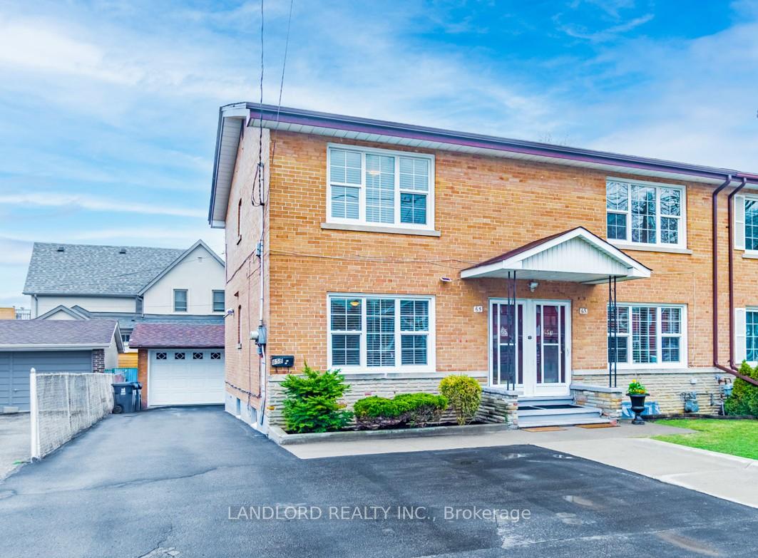 Main - 65 Fairfield Avenue, Toronto, ON M8W 1R6