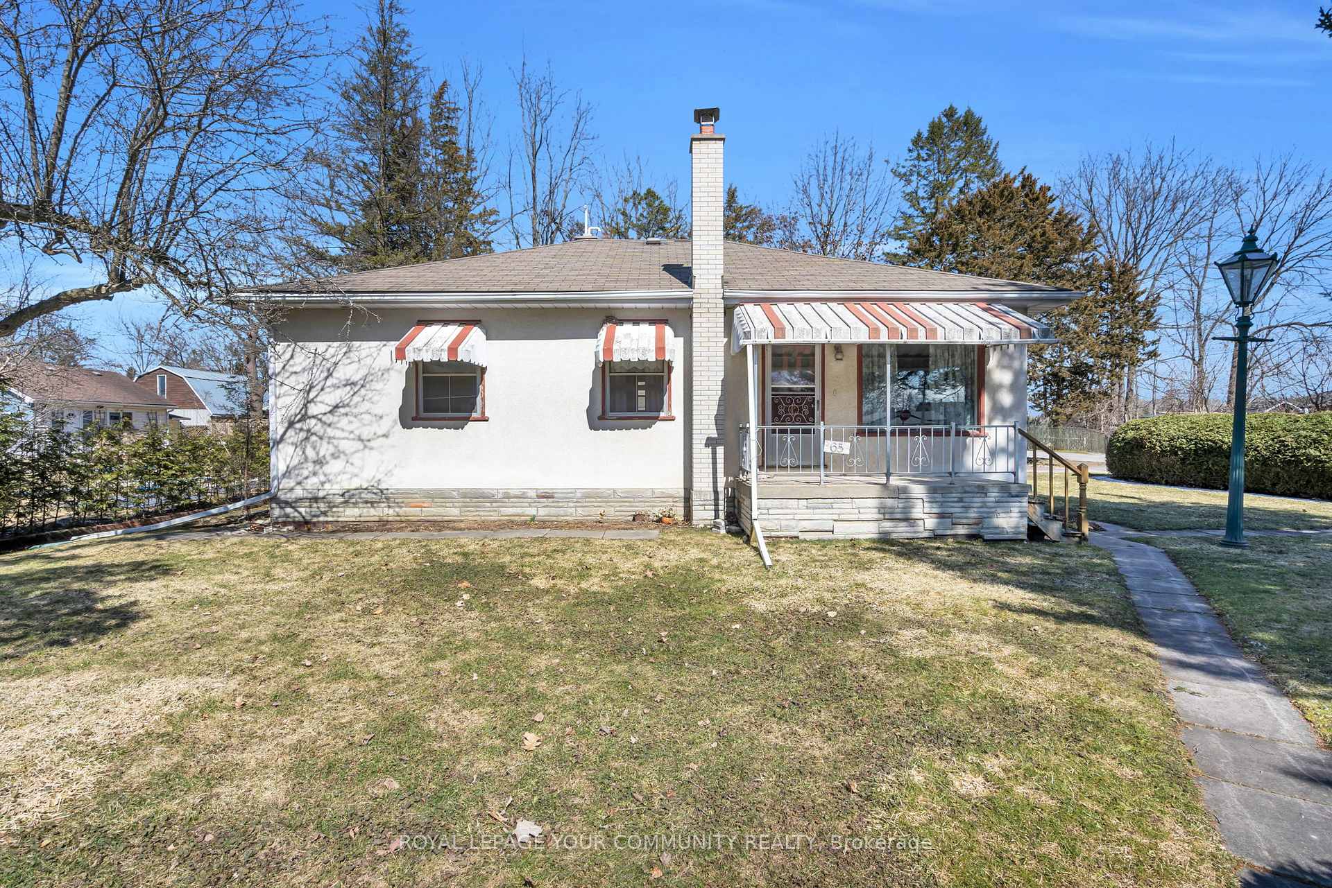 65 Fairpark Lane, Georgina, ON L0E 1R0