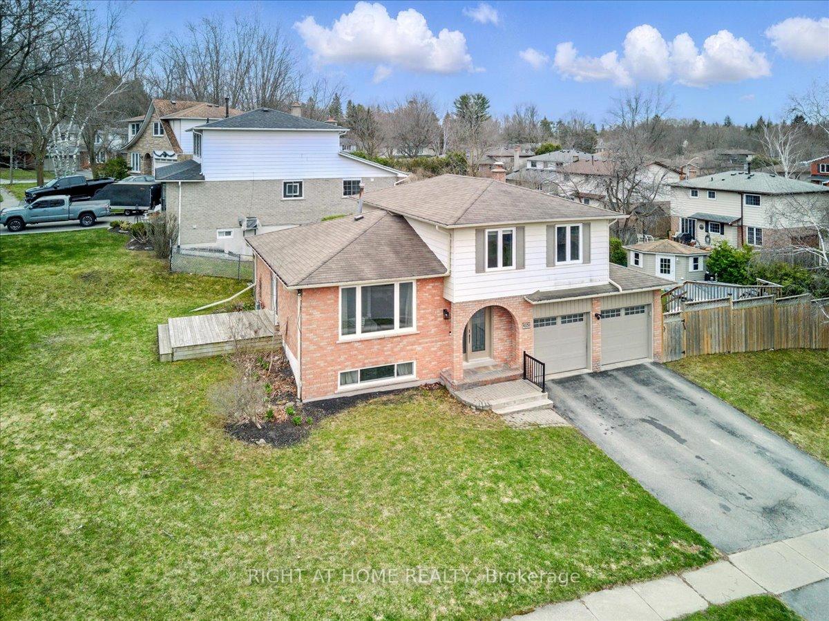 65 Heath Crescent, Scugog, ON L9L 1K9