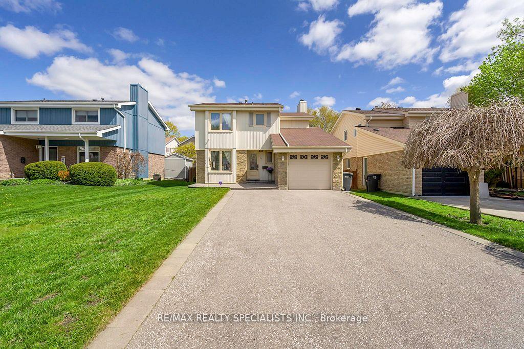 65 Somerset Drive, Brampton, ON L6Z 1C3
