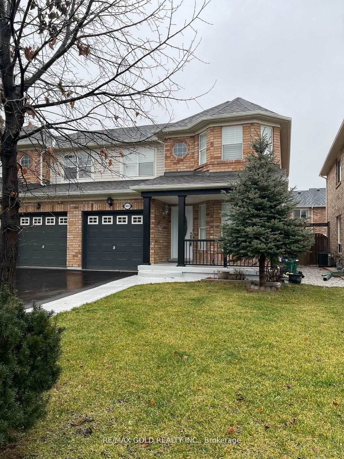 653 Hamilton Crescent, Milton, ON L9T 6H1