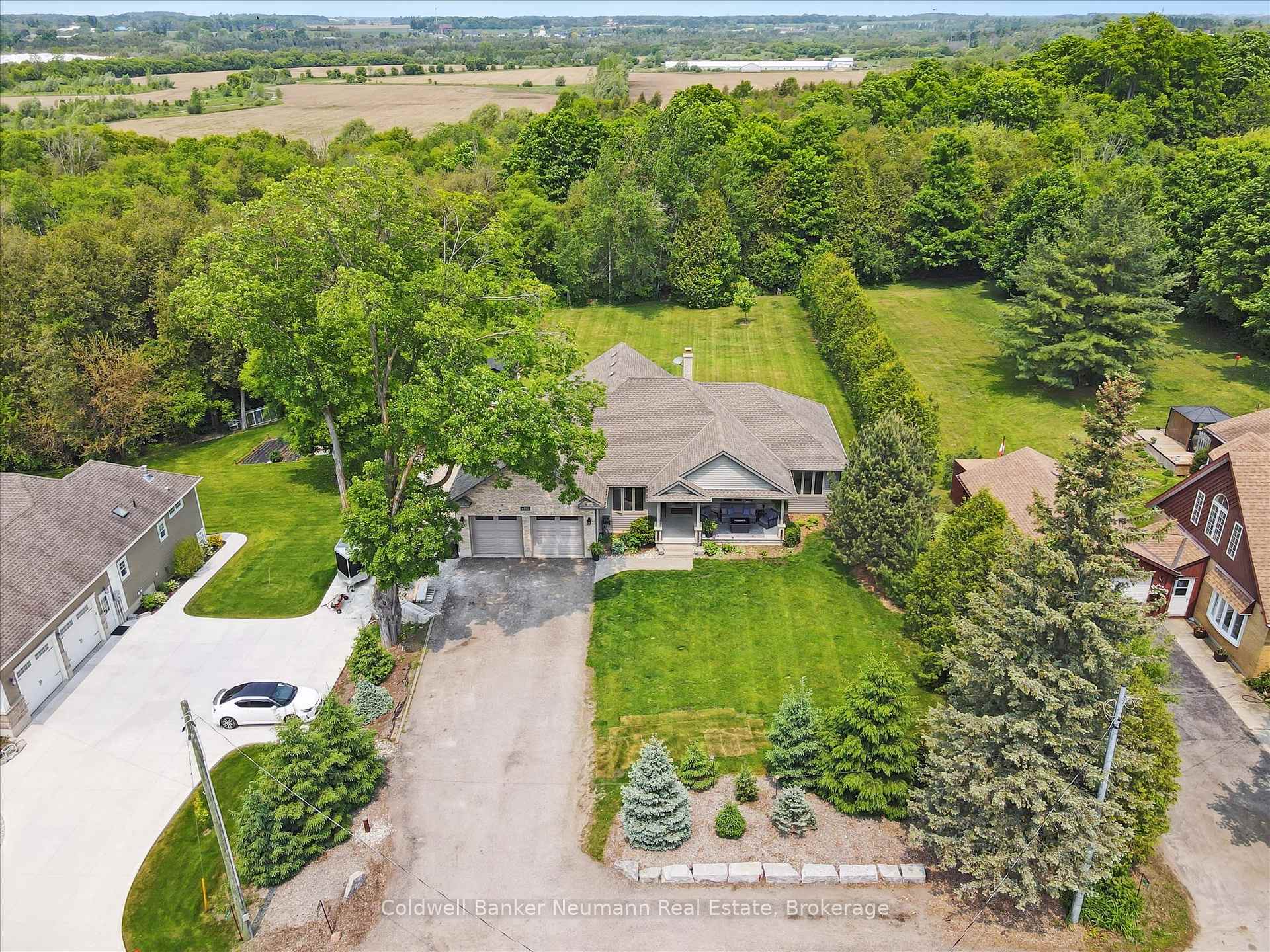 6592 Forestell Road, Puslinch, ON N1H 6J3