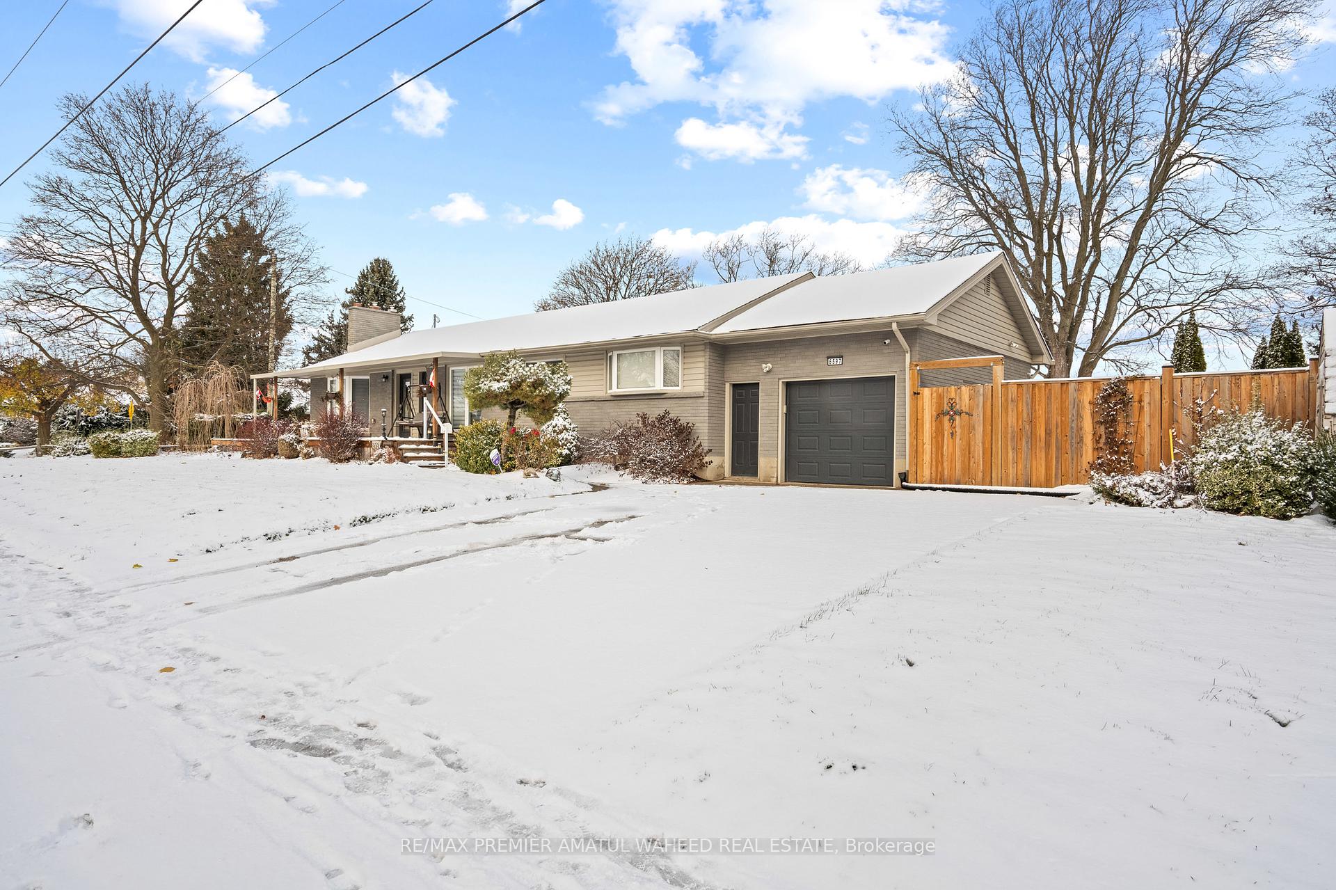 6597 Huggins Street, Niagara Falls, ON L2J 1H3