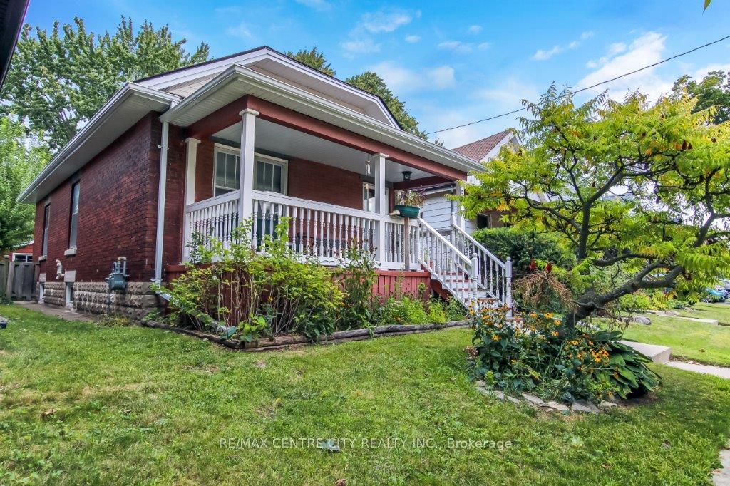 66 Connaught Avenue, London East, ON N5Y 3A6