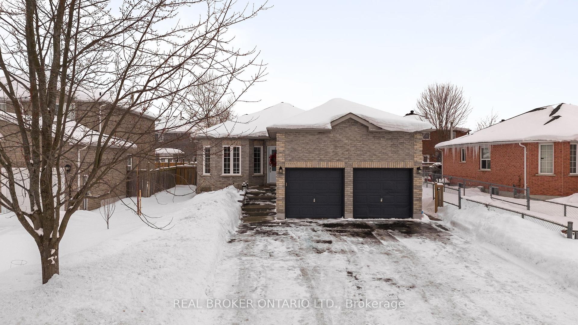 66 Knupp Drive, Barrie, ON L4N 0R7