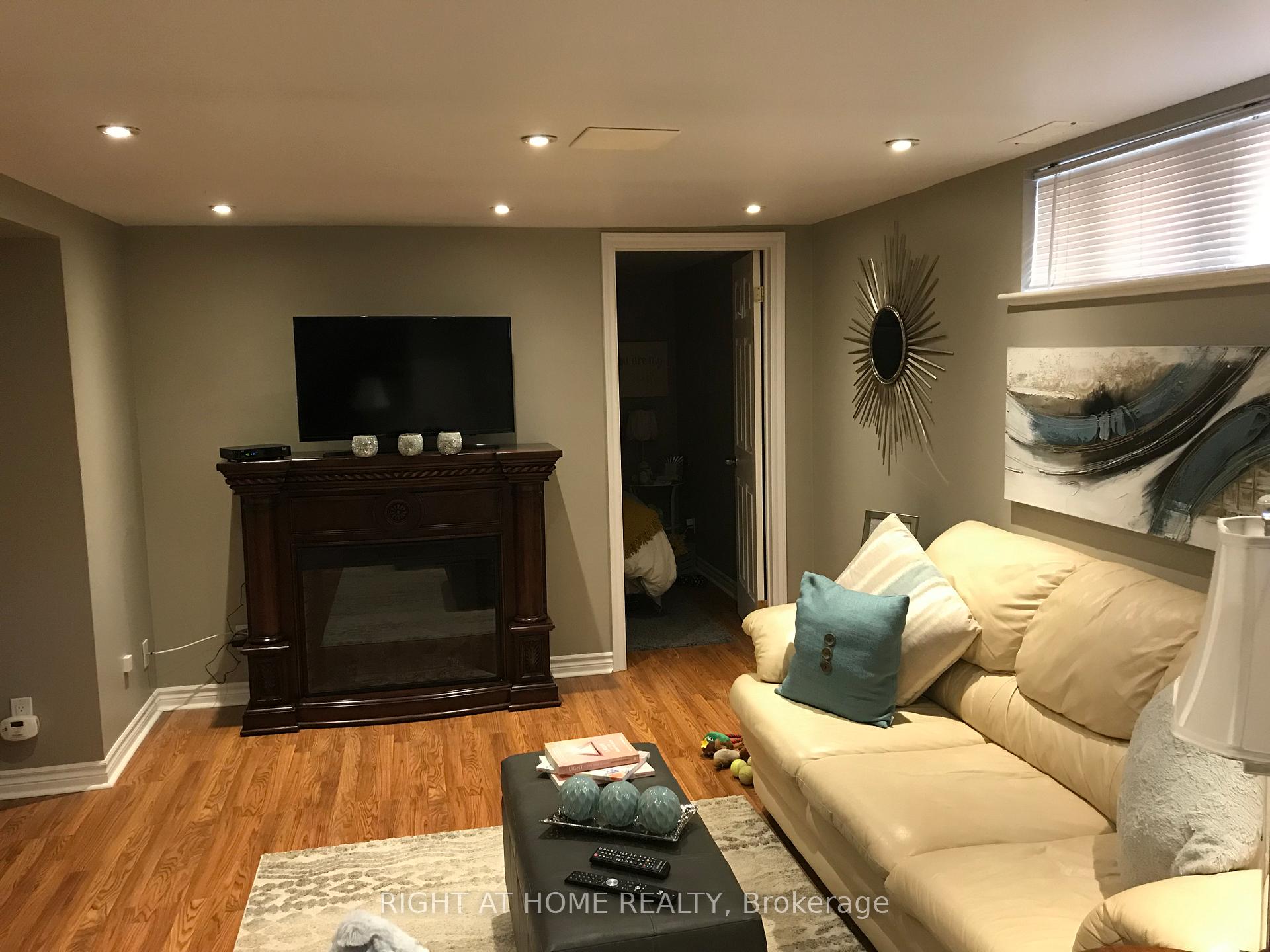 Basement - 66 Murellen Crescent, Toronto, ON M4A 2K5