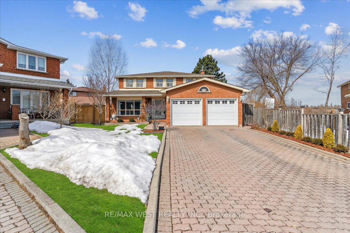 66 Partridge Circle, Vaughan, ON L4L 3V9