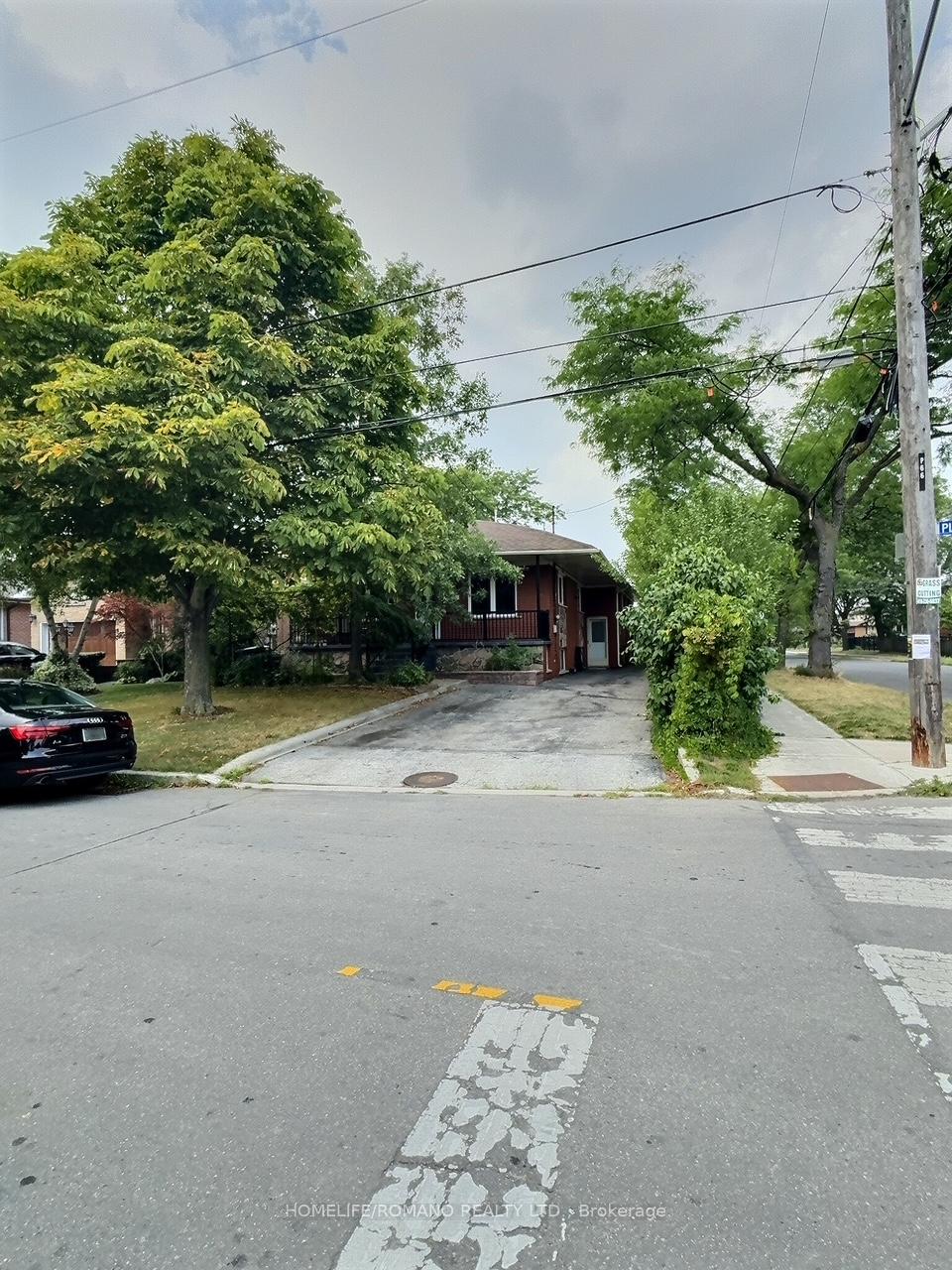 Bsmt - 66 Plewes Road, Toronto, ON M3K 1K7