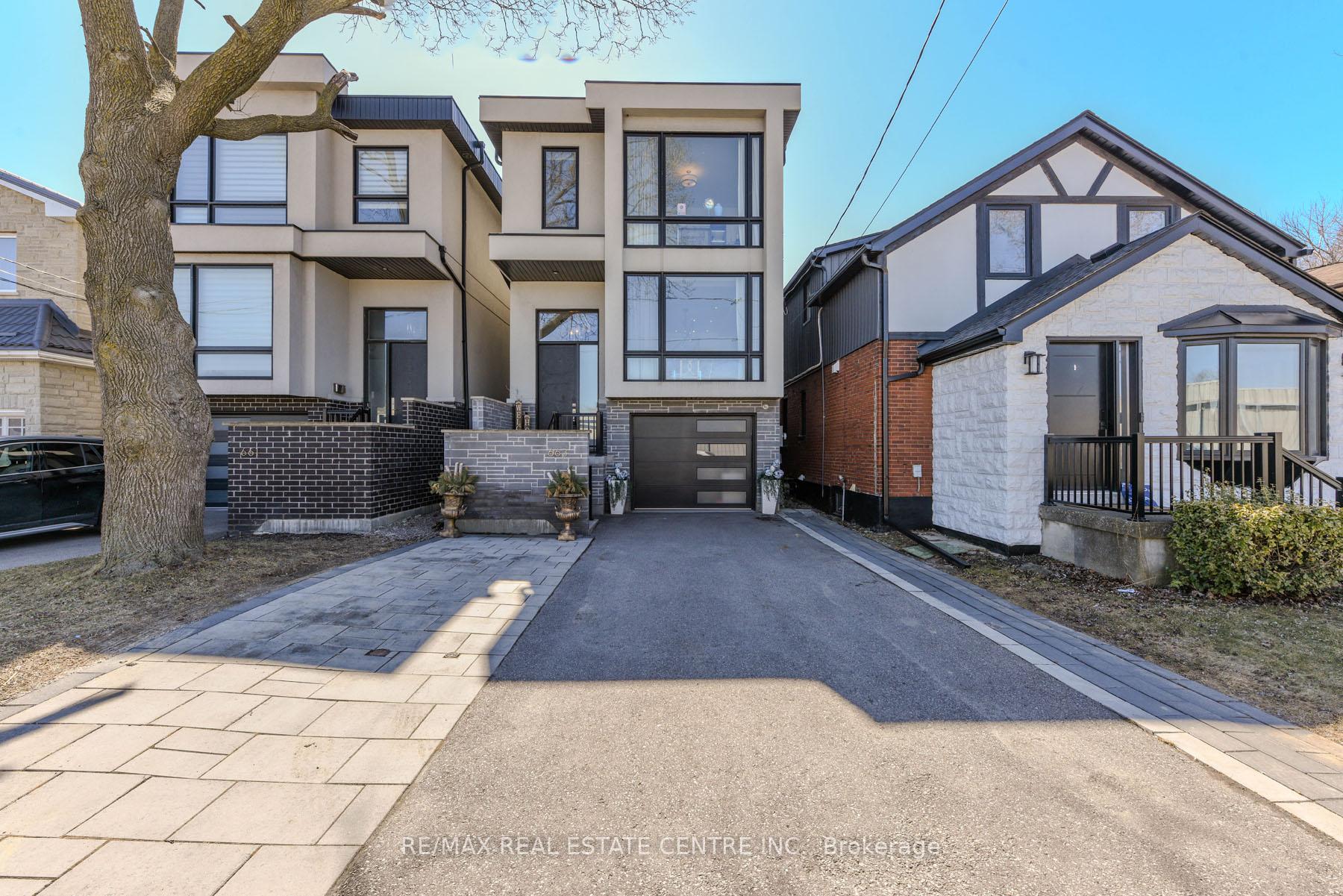 663 Oxford Street, Toronto, ON M8Y 1E7