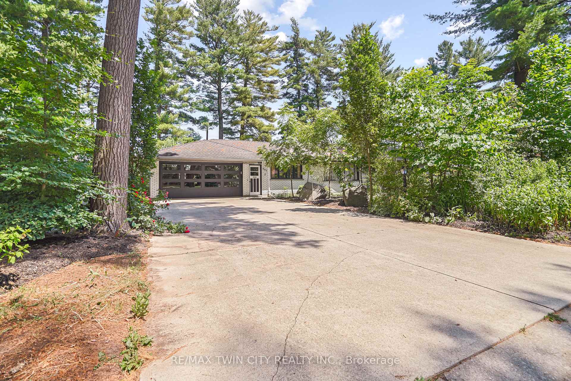 667 Gage Street, Norfolk, ON N4B 2G7