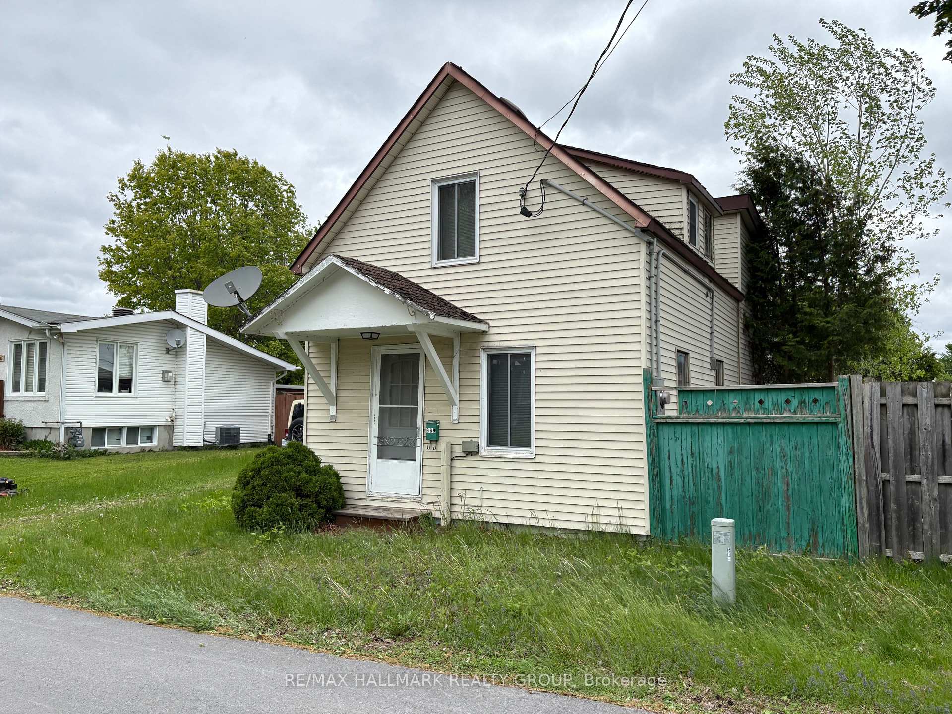 669 Victor Street, Clarence-Rockland, ON K4K 1E4
