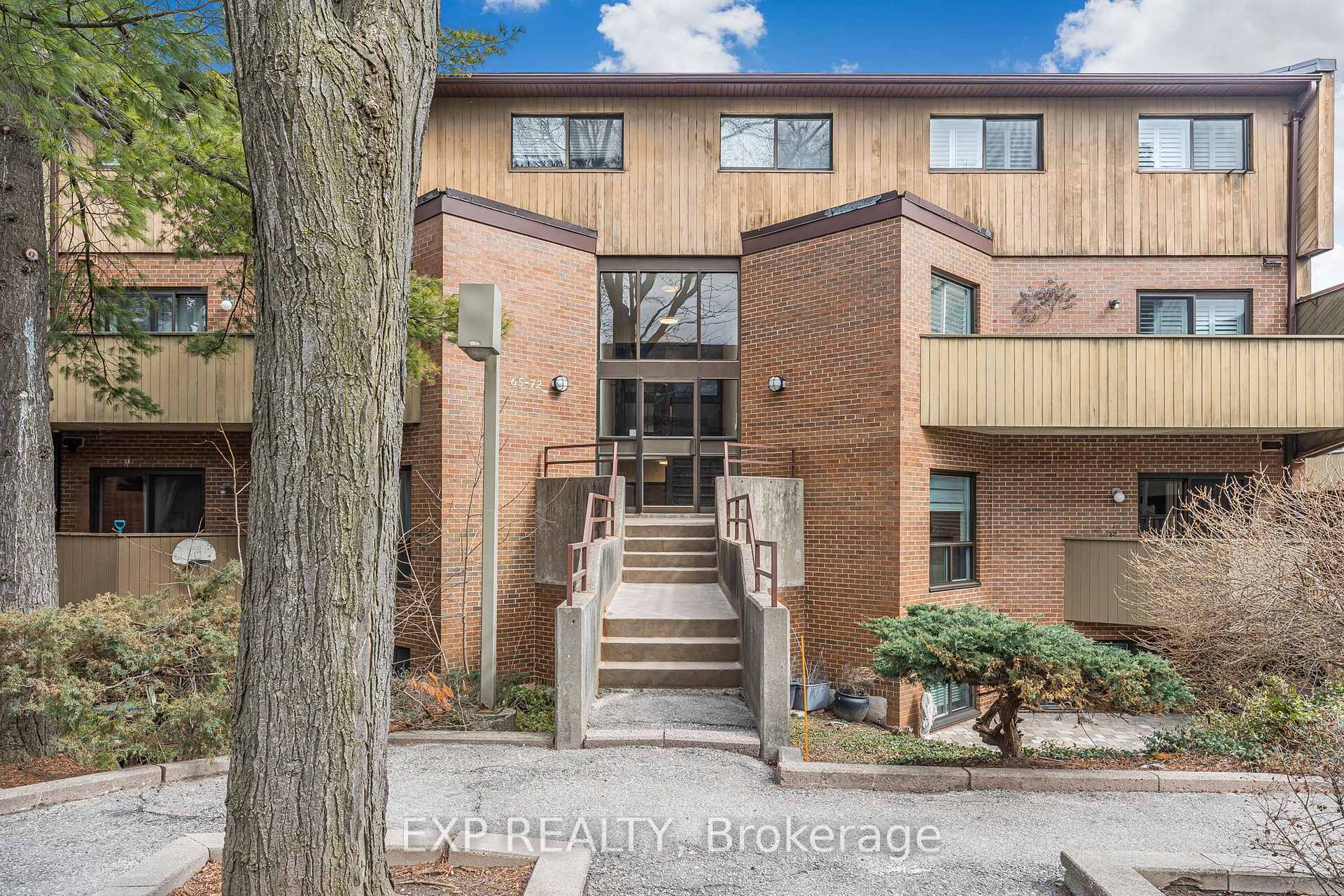 67 - 2035 South Millway, Mississauga, ON L5L 1R7