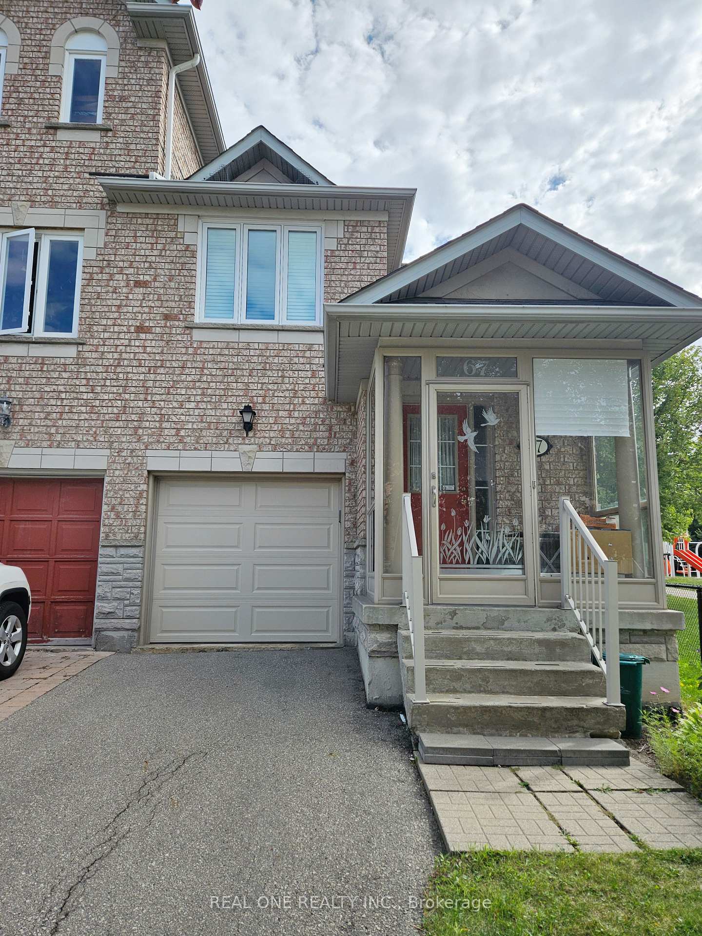 67 Ellesmere Street, Richmond Hill, ON L4B 4E1