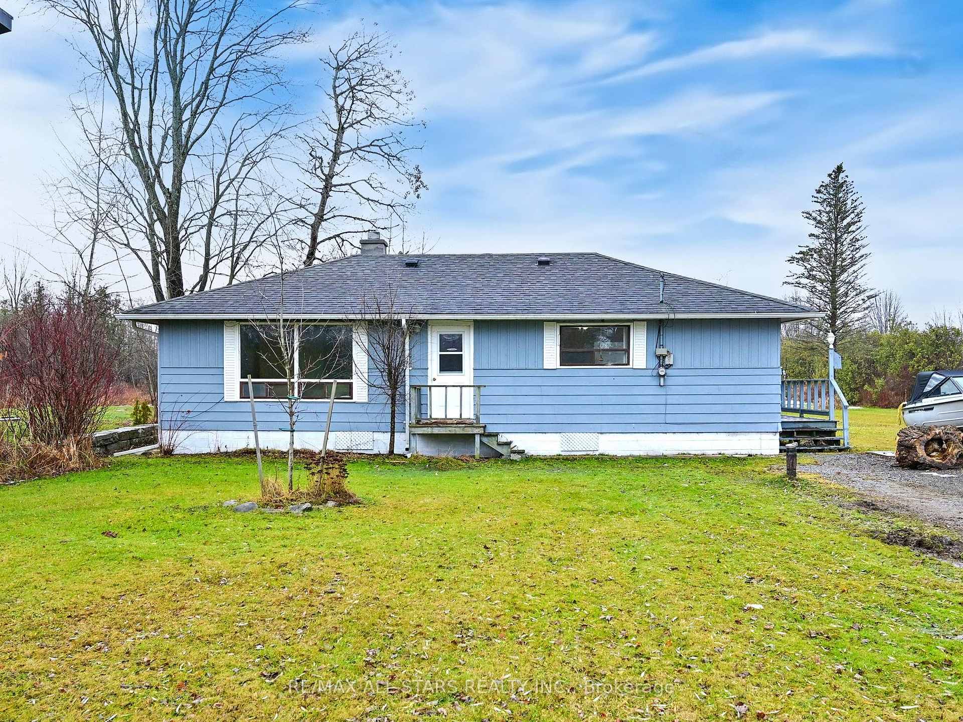 67 Irving Drive, Georgina, ON L0E 1N0