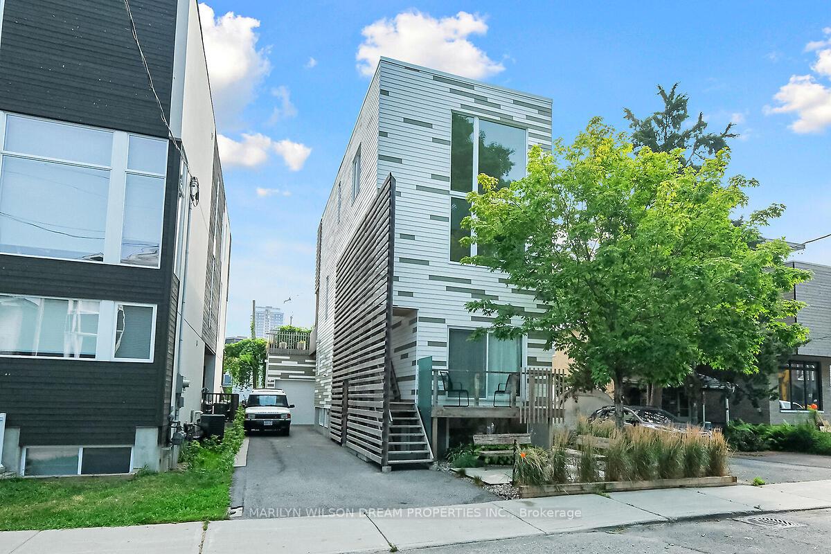 67 Pinhey Street, West Centre Town, ON K1Y 1T5