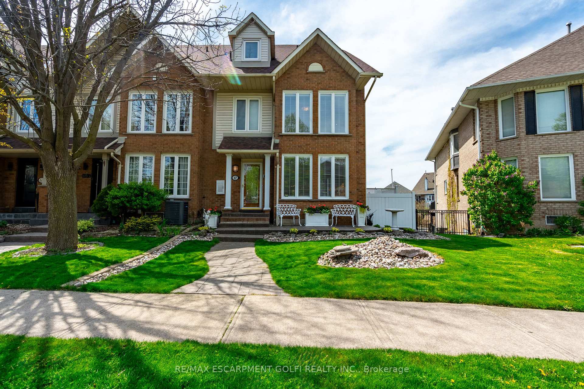 67 Sunvale Place, Hamilton, ON L8E 4Z6