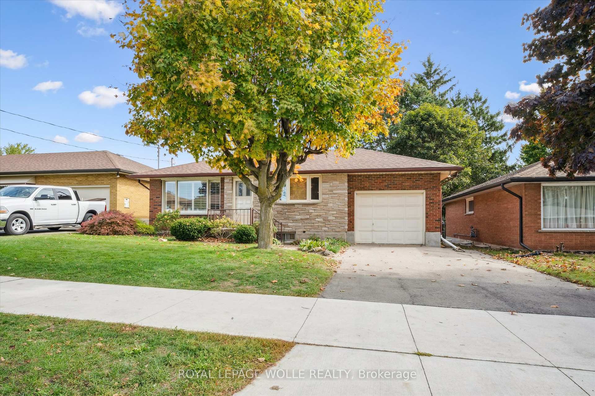 67 Traynor Avenue, Kitchener, ON N2C 1W1