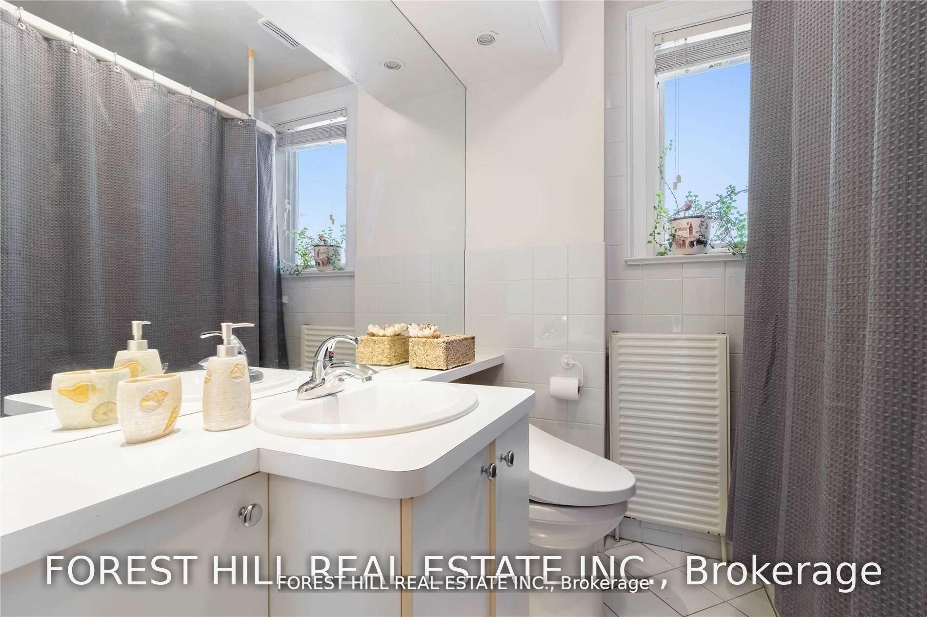 67 Yonge Boulevard, Toronto, ON M5M 3G7