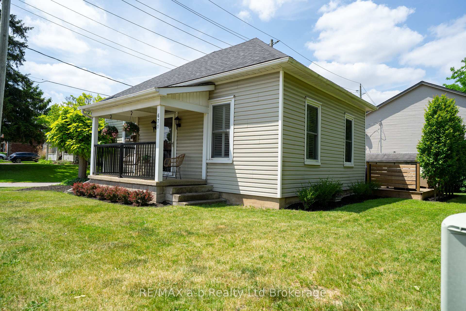 671 Henry Street, Woodstock, ON N4S 1Y2
