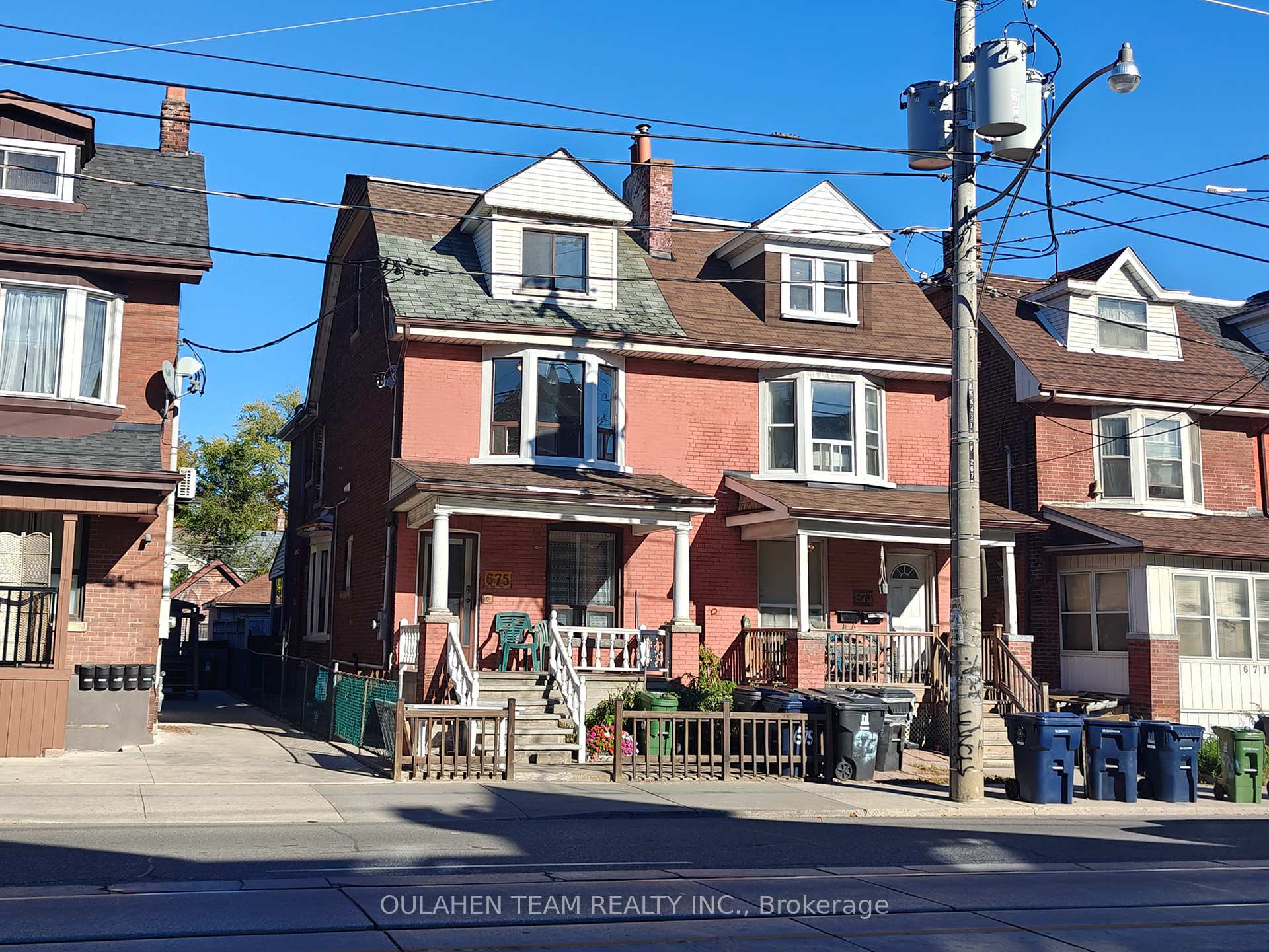 C - 675 Bathurst Street, Toronto, ON M5S 2R2