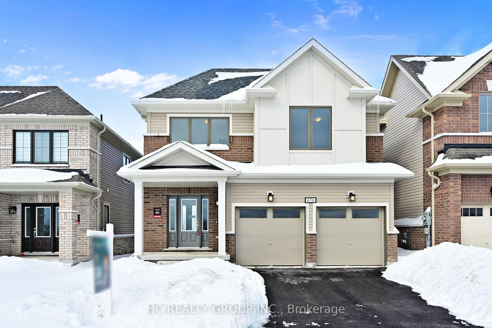 676 Grand Ridge Avenue, Oshawa, ON L1K 0E2