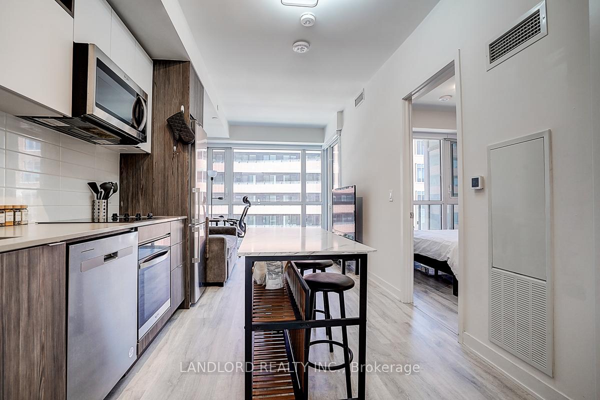 676 W - 135 Lower Sherbourne Street, Toronto, ON M5A 1Y4