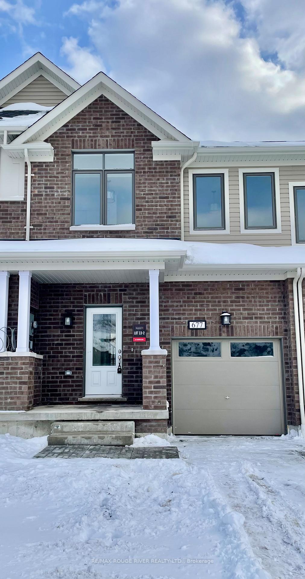 677 Ribstone Court, Oshawa, ON L1K 3G7