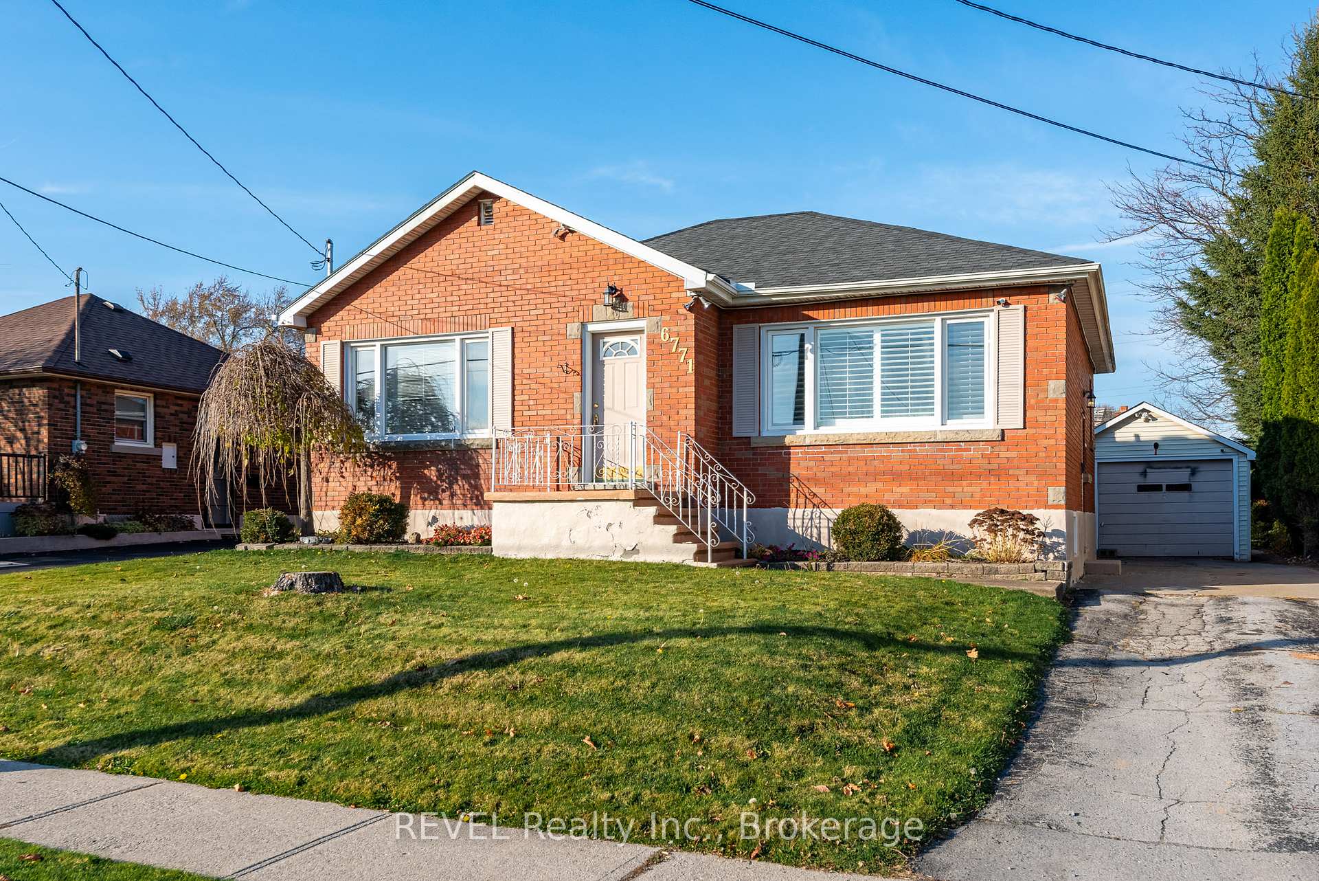 6771 Dunn Street, Niagara Falls, ON L2G 2R3