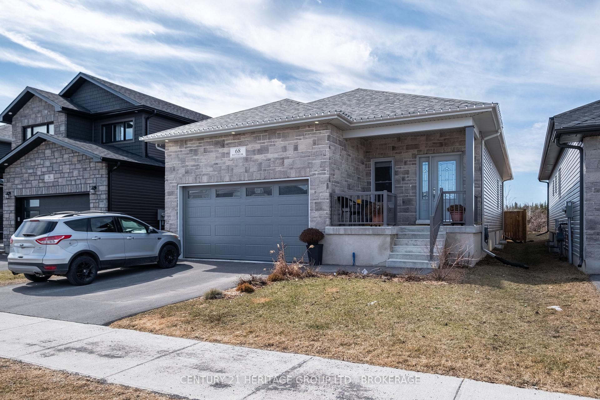 68 Potter Drive, Loyalist, ON K0H 2H0