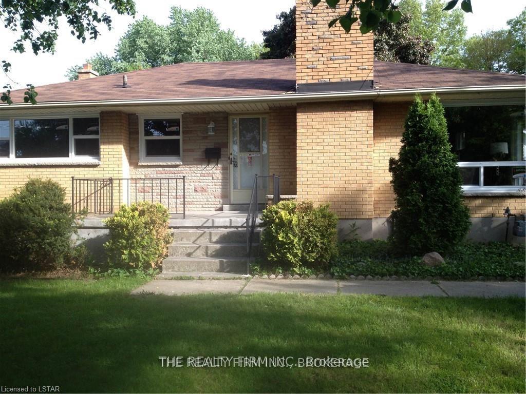 683 Fanshawe Park Road E, London North, ON N5X 1L4