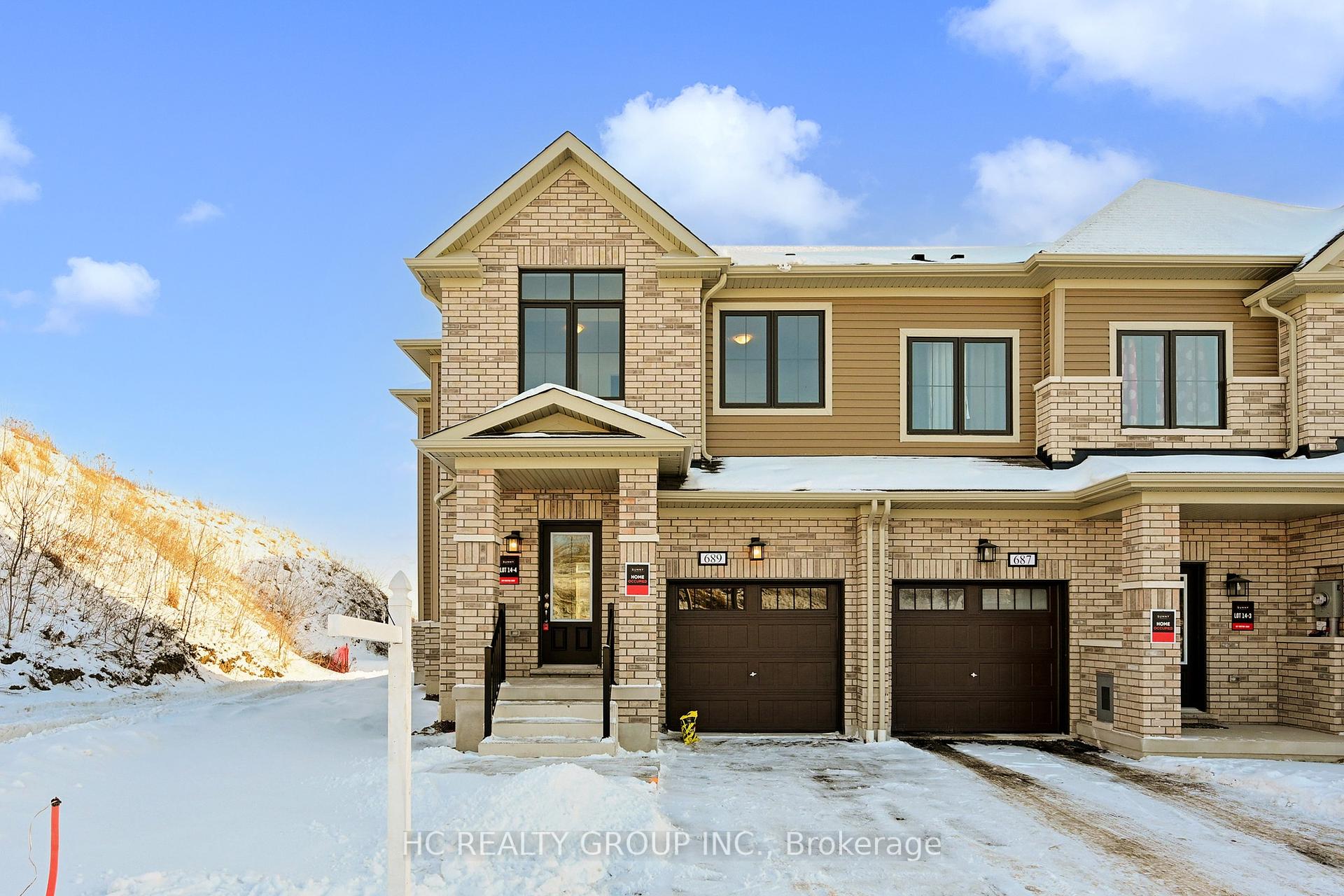 689 Ribstone Court, Oshawa, ON L1K 0E2