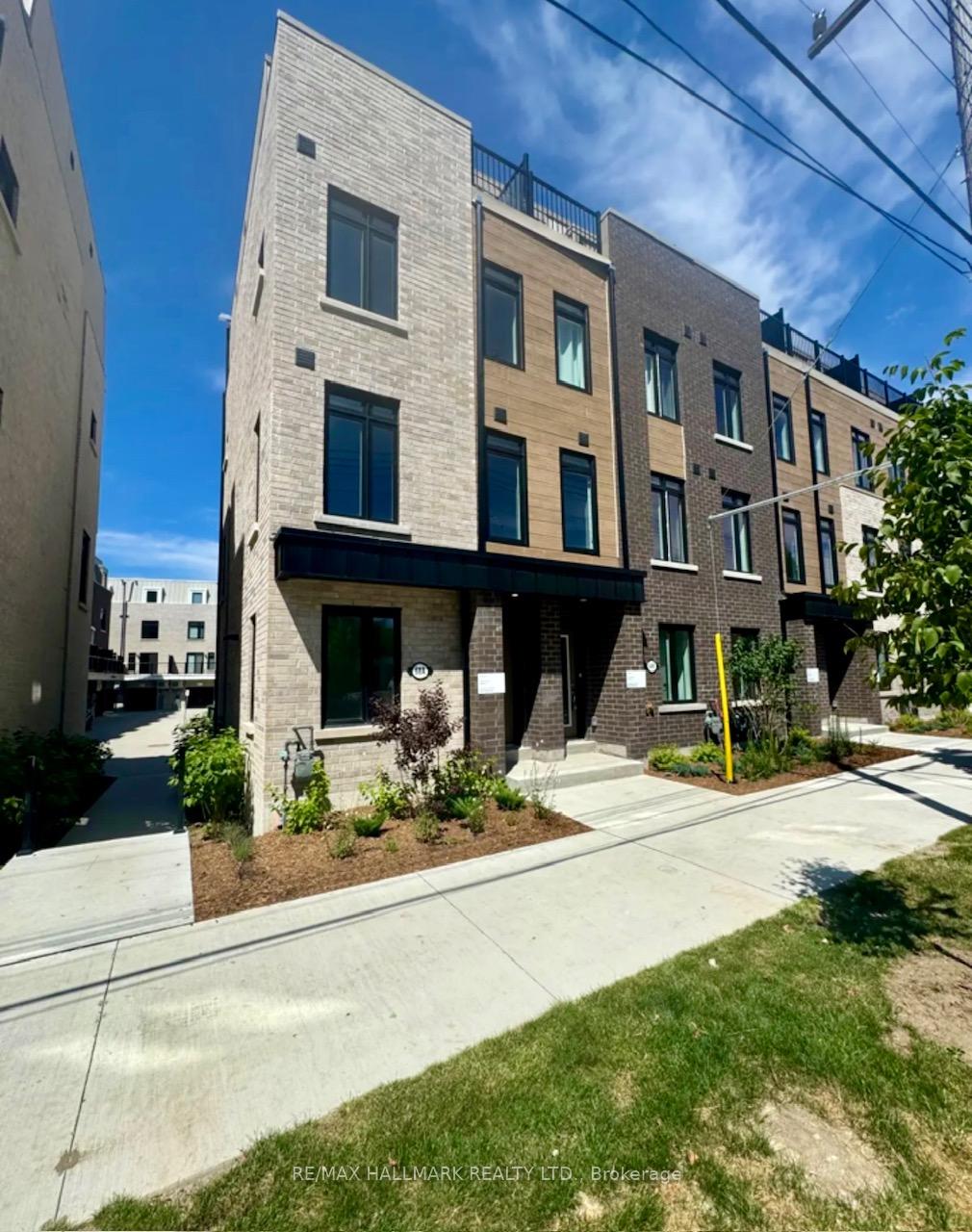 68A Tisdale Avenue, Toronto, ON M4A 1C5