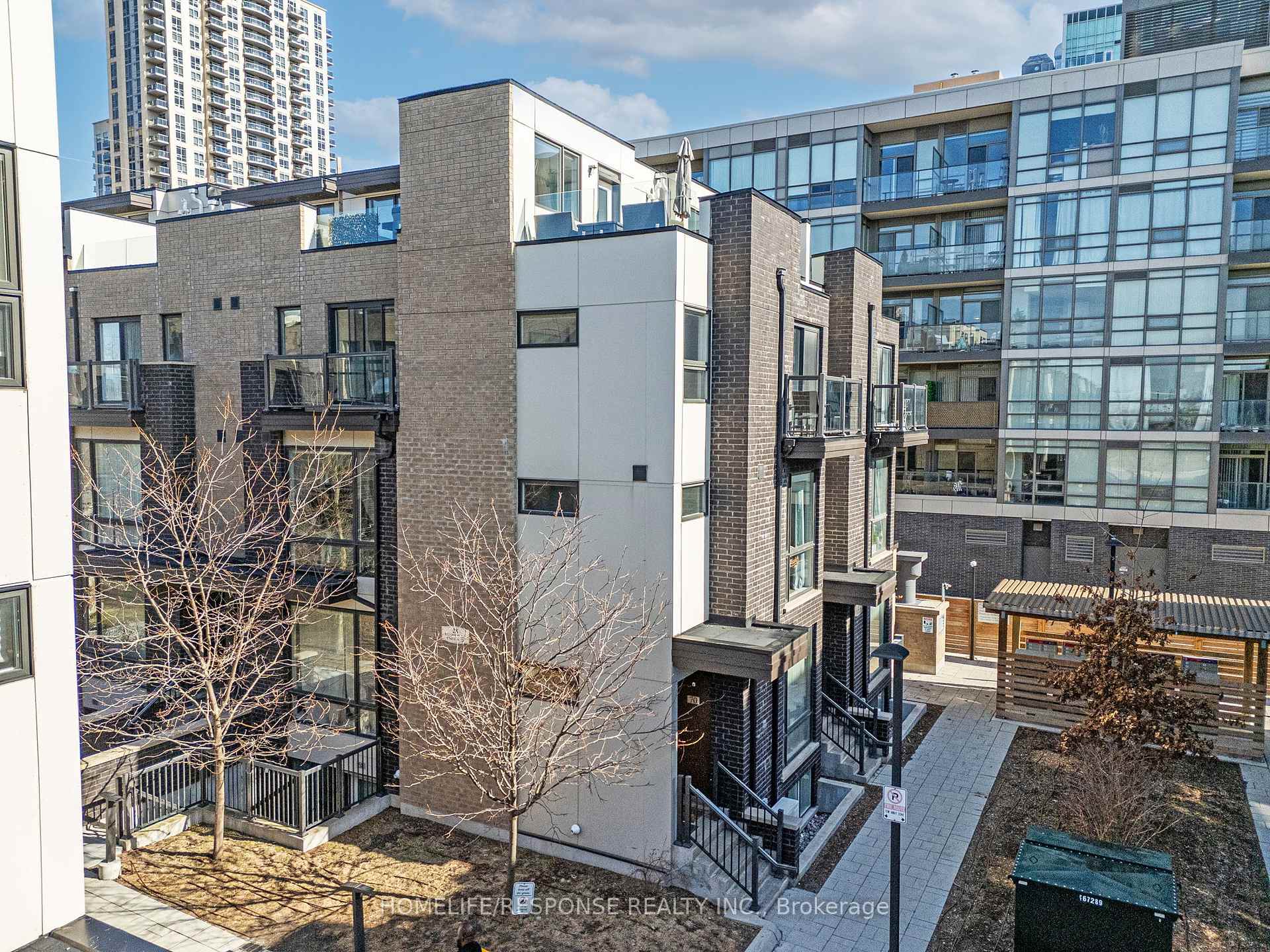 69 - 28 FIELDWAY Road, Toronto, ON M8Z 0E3