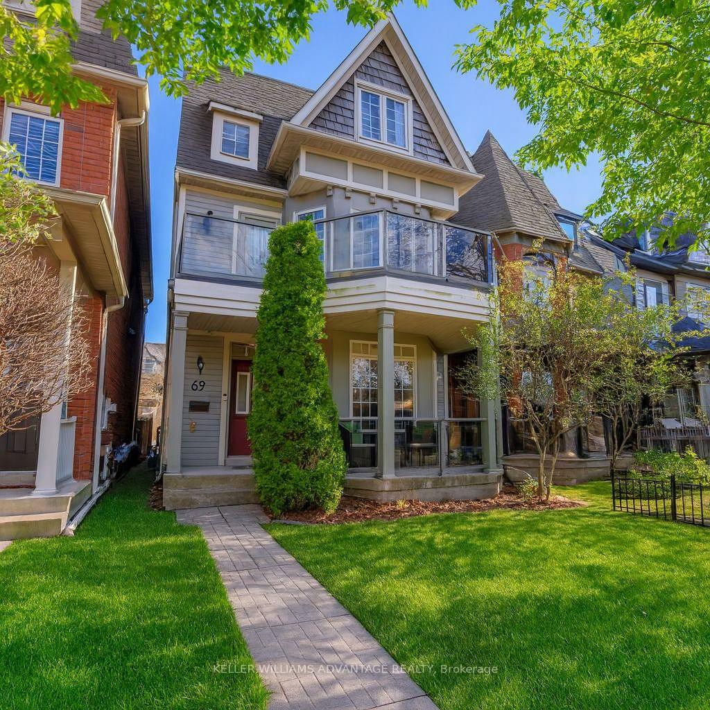 69 Boardwalk Drive, Toronto, ON M4L 3Z4