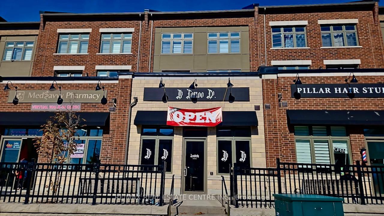 69 Fiesta Way, Whitby, ON L1P 1Y5